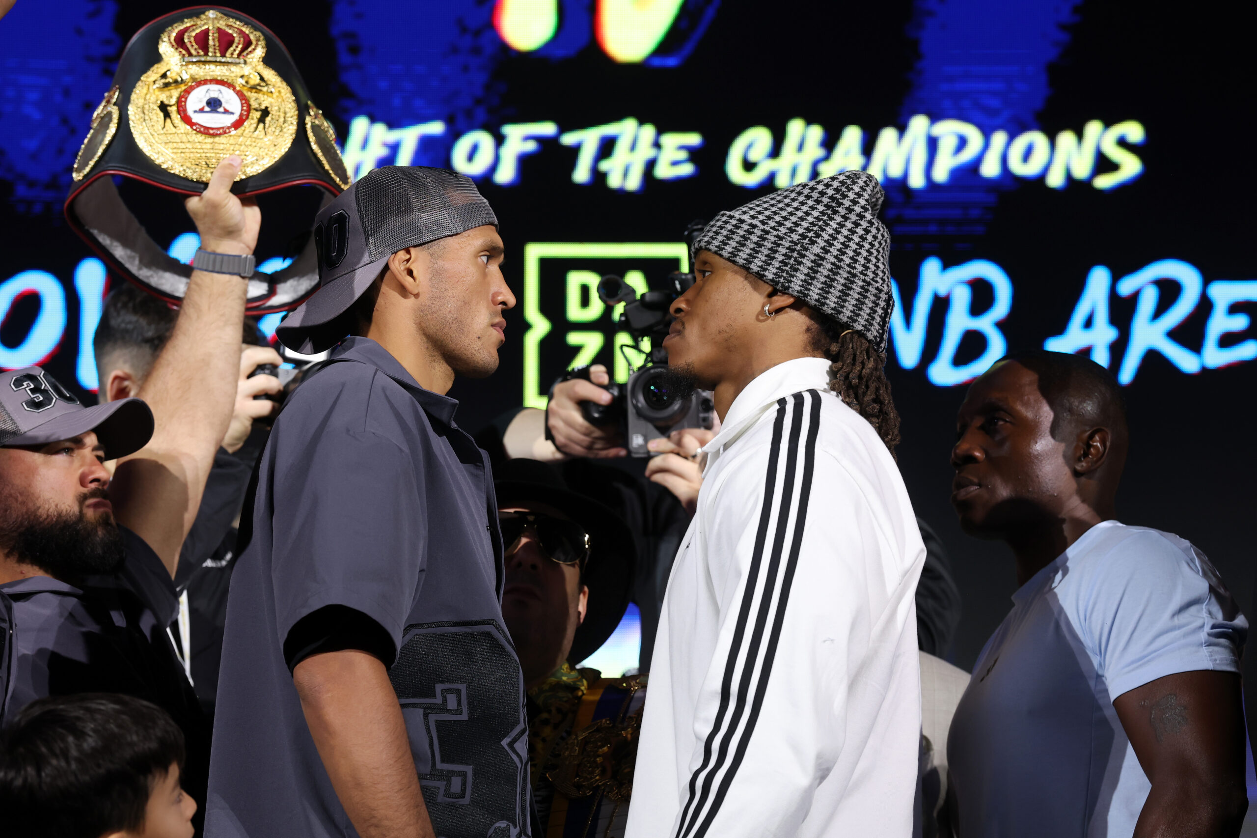 Fights at the weekend: Spectacle in Riyadh with Benavidez & Co. | BOXSPORT