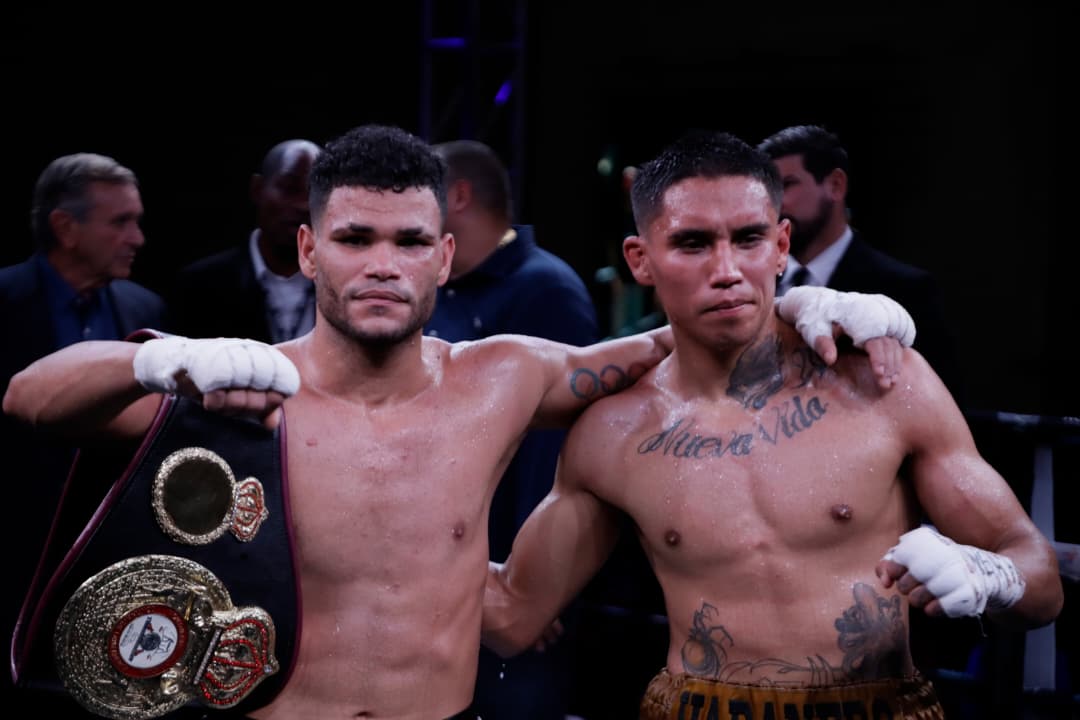 Cuban Boxing Night: Erislandy Alvarez defies knockdown | BOXSPORT